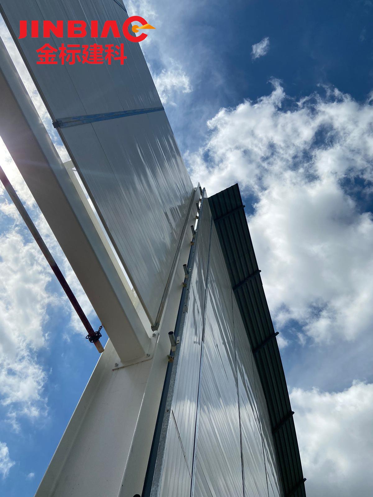 How Sound Barriers Help Reduce Noise Pollution - Noise Barriers & Noise ...